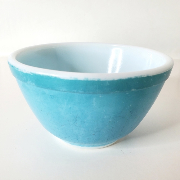 Pyrex | Kitchen | Vintage Pyrex Blue Mixing Bowl 4 1 12 Pint | Poshmark